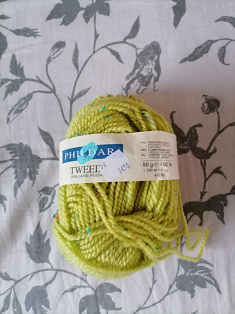 Ravelry: Phildar Tweedy (20% wool)