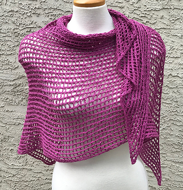 Ravelry: Lilac Shawl pattern by Mouton Rouge