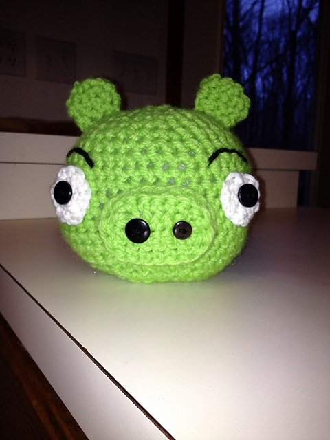 Ravelry: Angry Bird The Green Pig pattern by kokopenguin