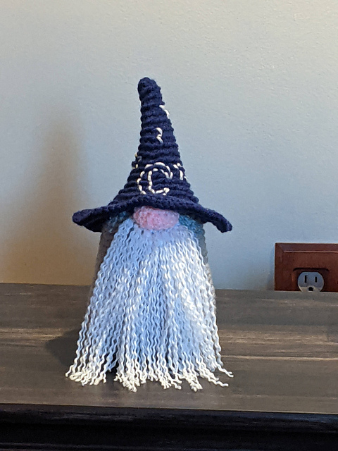 Ravelry: The Setup Wizard Gnome pattern by Malynda Parker