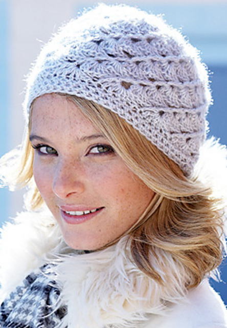 Ravelry: Swirl Hat (crochet) pattern by Patons