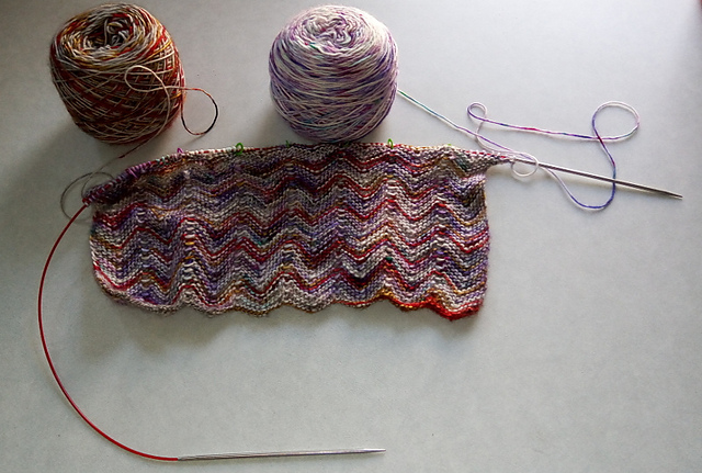 Ravelry: mrs-sweetpeach's ZickZack Scarf