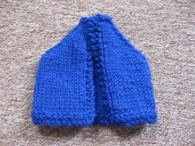 Ravelry: Nurse Doll Cape pattern by Robin Wools