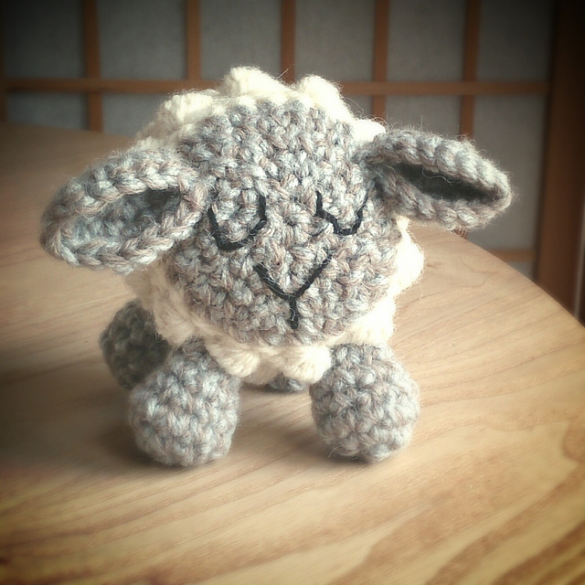 Ravelry: Friday Sheep pattern by Sarah Lyons