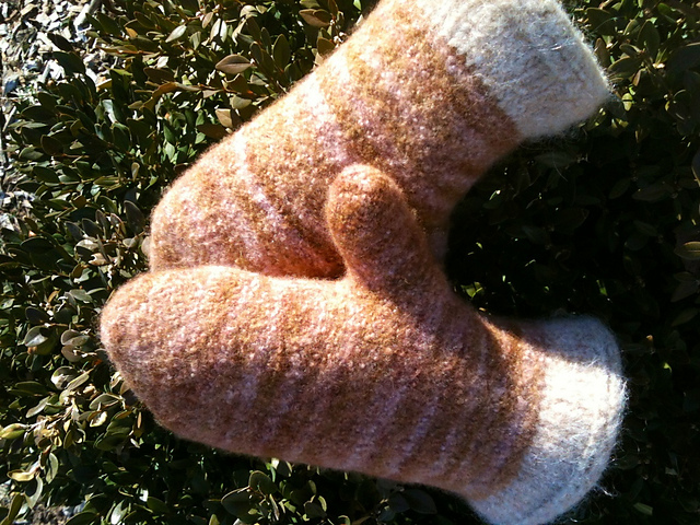 Ravelry: Felted Mittens pattern by Lynn Snell