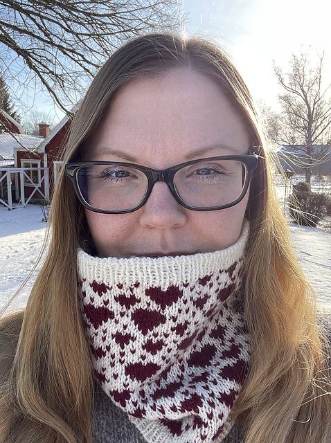 Ravelry: Cordialis cowl pattern by Madeleine Claesson