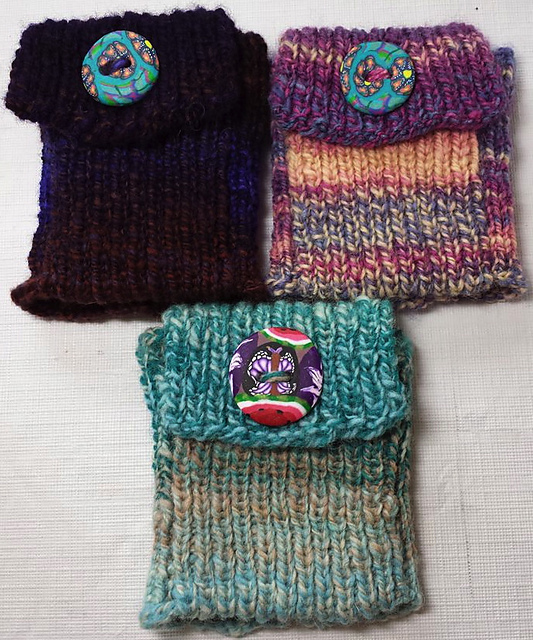 Ravelry: Jogger's Wrist Pouch pattern by Kathy Sasser