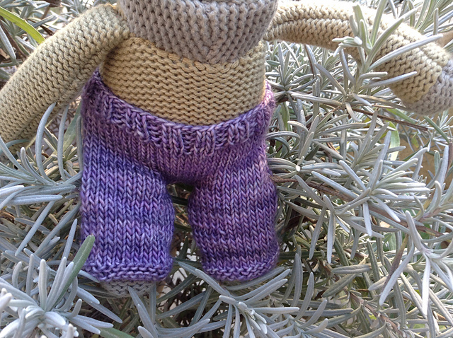 Ravelry: PG Tips Monkey Trousers pattern by Margaret Swanberg