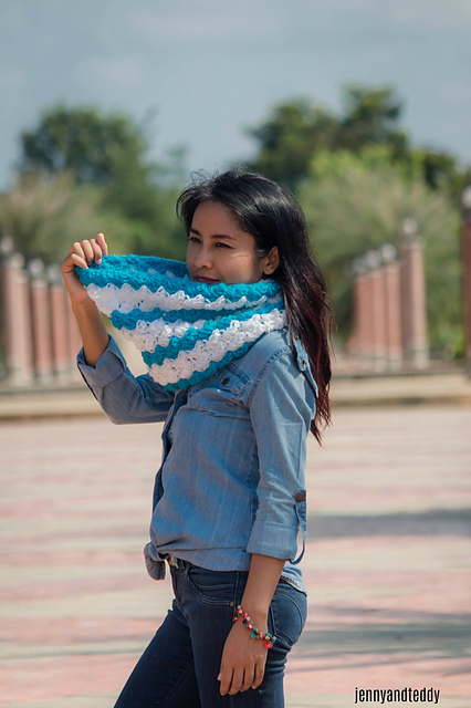 Ravelry: the ocean weave cowl pattern by jennyandteddy