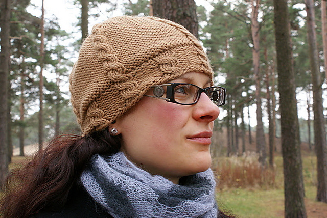 Ravelry: Tali pattern by Muraka Mari