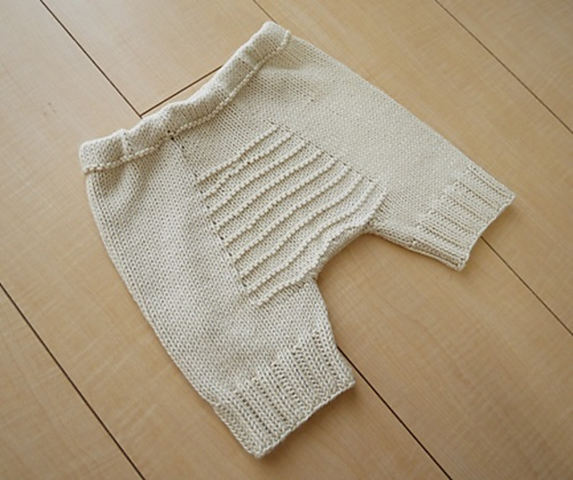Ravelry: #19,20 Simple Half Pants (シンプルなハーフパンツ) pattern by michiyo