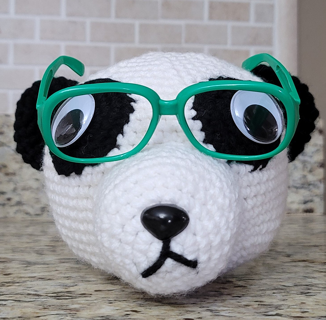 Ravelry: Panda Bear Eyeglass Holder pattern by Lisa Ferrel