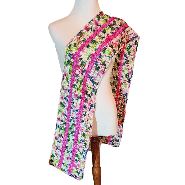 Ravelry: Wild Rose Scarf pattern by Lisa Ferrel