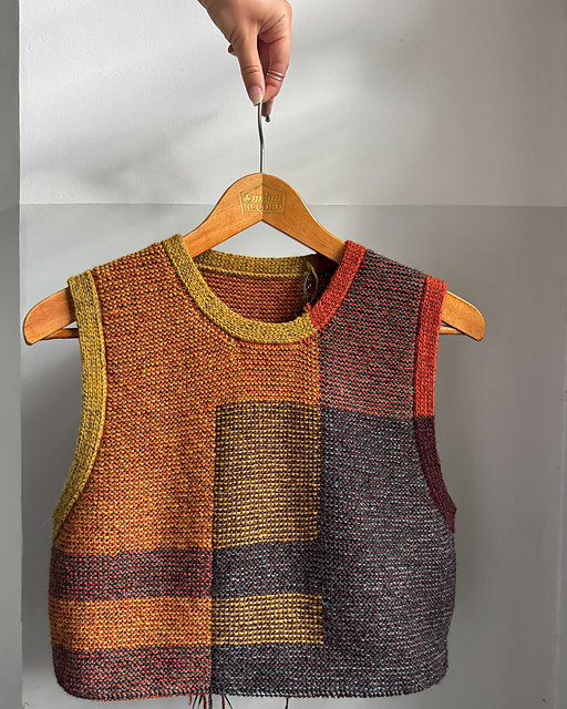 Ravelry: COLORFIELD VEST pattern by my.maane by Lisa Meissner