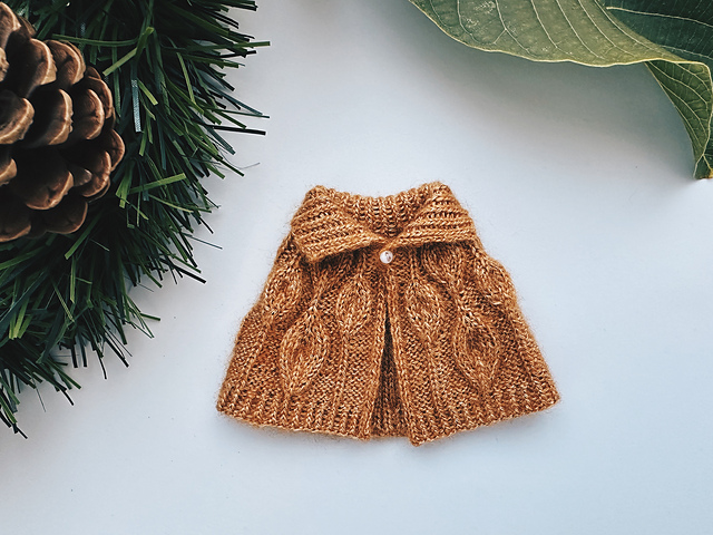 Ravelry: Tiny Nurses Poncho pattern by NeedleRender
