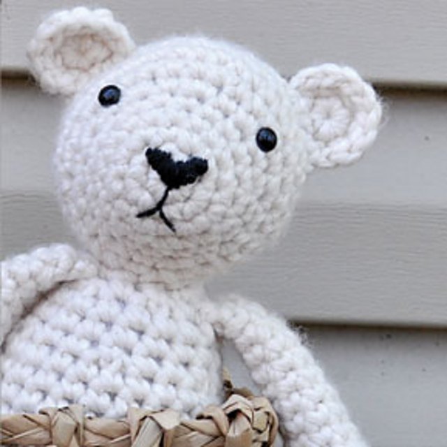 Ravelry: fuzzy wuzzy bear pattern by Shanon Fouquet