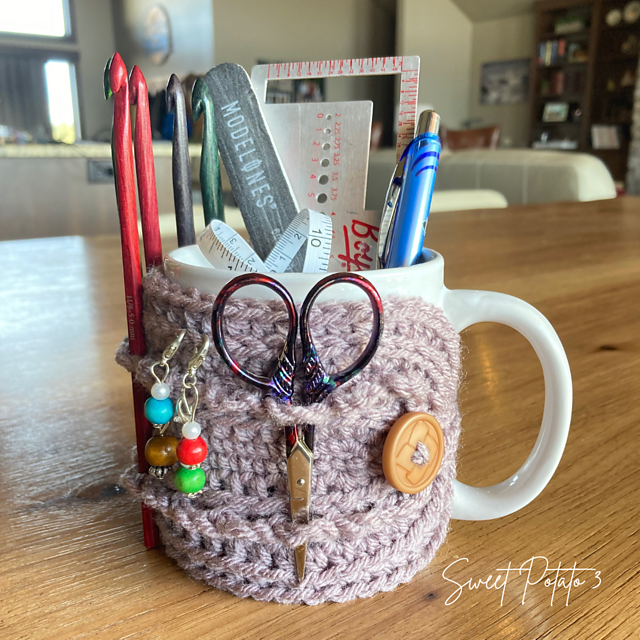 Ravelry: Organizer Mug Cozy pattern by Sweet Potato 3