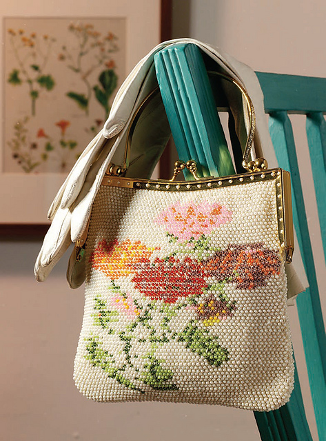 Ravelry: A Little Bag to Bead Knit pattern by Eileen Lee