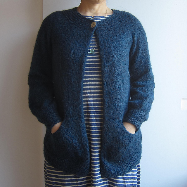 Ravelry: bluemoon cardigan pattern by naganasu