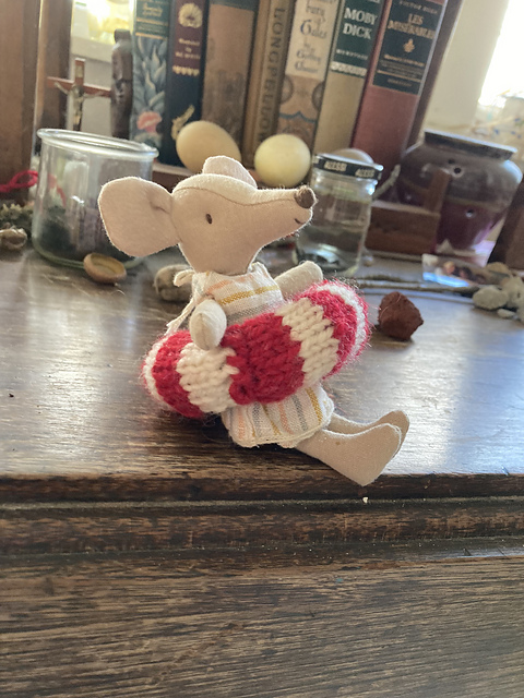 Ravelry: mini life preserver pattern by Elka Schap