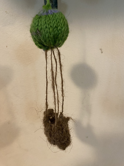 Ravelry: tiny hot air balloon pattern by Elka Schap