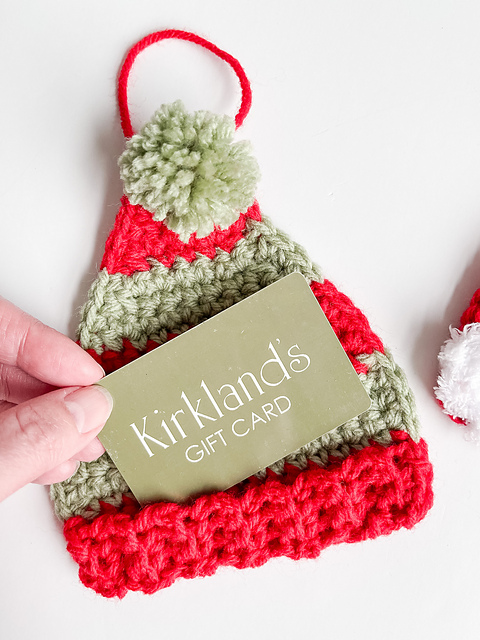 Ravelry: Elf & Santa Hat Gift Card Holders pattern by Tonya Bush