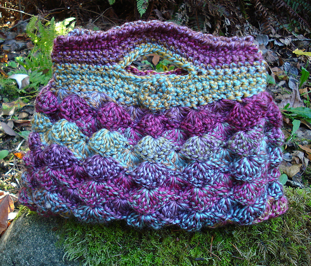 Ravelry: Shell Stitch Clutch Bag - PA-223 pattern by Nancy Brown