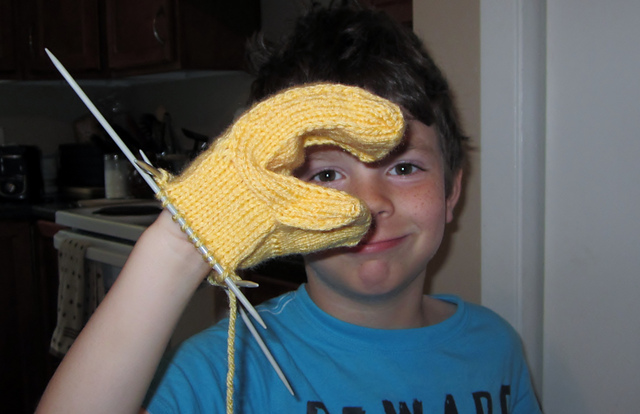 Ravelry: nannapei's lego mitts