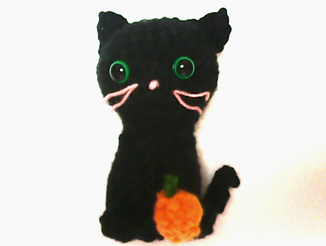 Ravelry: Pumpkin the Halloween Cat pattern by narwhalpoof