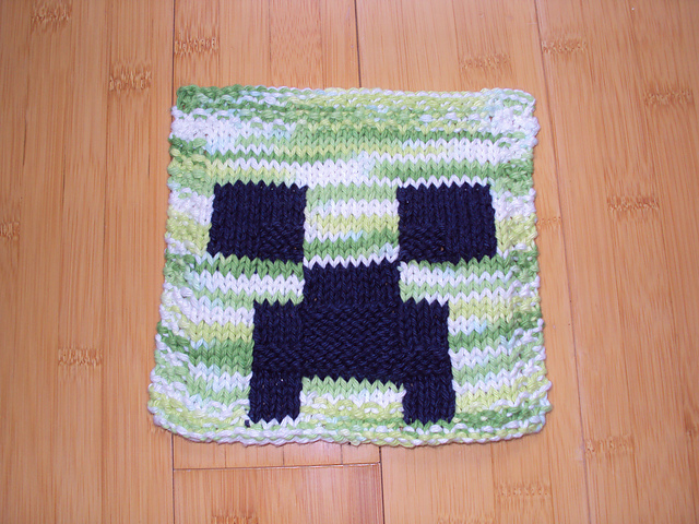 Ravelry: Minecraft Creeper - 3 pattern by Nancy Zellner