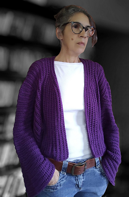 Ravelry: Videira cardigan pattern by Esmeralda Garcia