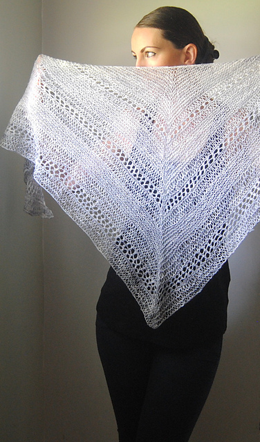 Ravelry: Wraith pattern by Lisa Mutch