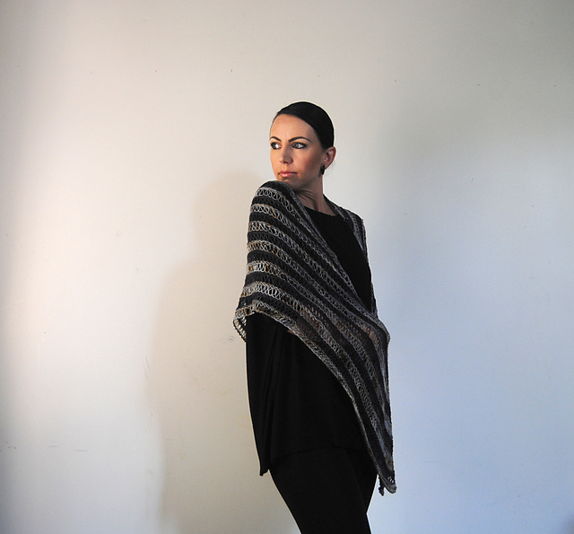 Ravelry: Toile pattern by Lisa Mutch