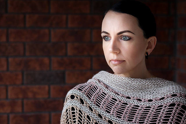 Ravelry: Hush pattern by Lisa Mutch