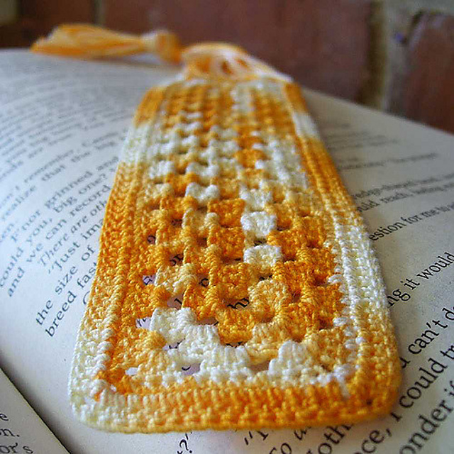 Ravelry: Rectangle Granny Bookmark pattern by Deborah Ellis