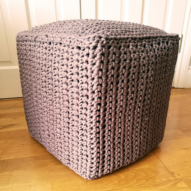 Ravelry: Chunky Cube Pouf pattern by Sarah Ruane