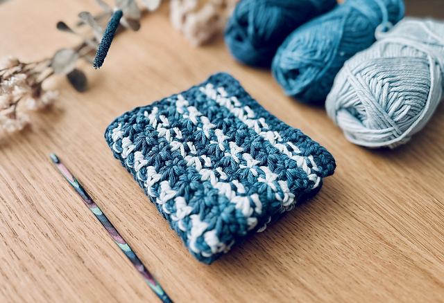Ravelry: Trinity Stitch Dishcloth pattern by Sarah Ruane