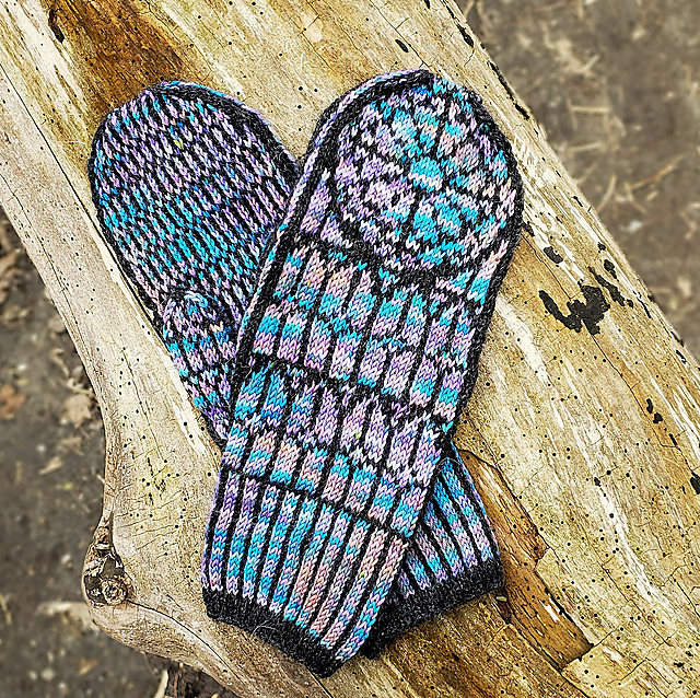 Ravelry: Rose Window Mittens pattern by Elizabeth Lubowitz