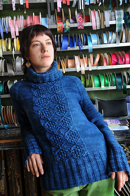 Ravelry: Vaila pattern by Gudrun Johnston