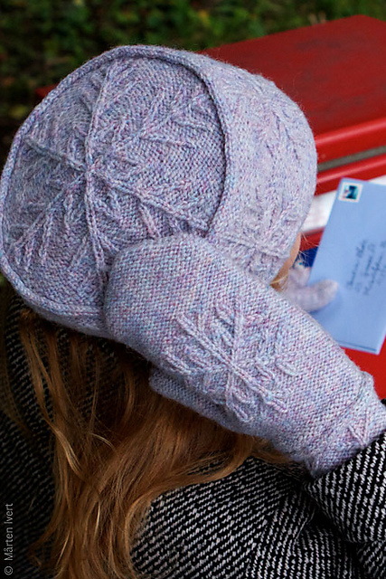 Ravelry: Let It Snow pattern by Caroline Levander