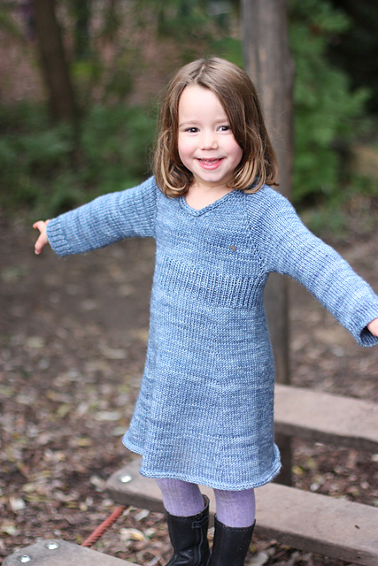 Ravelry: Maggie pattern by Sarah Ronchetti