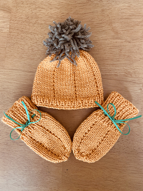 Ravelry: Baby Pumpkin Hat & Mitten Set pattern by Nancy Long