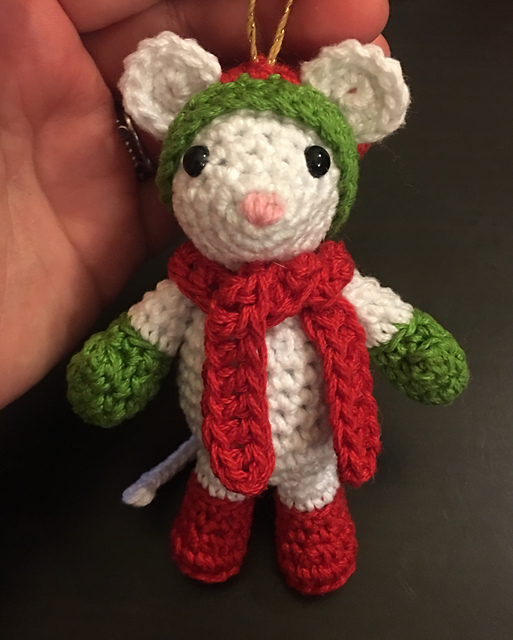 Ravelry: Christmas Mouse pattern by Neogurumi