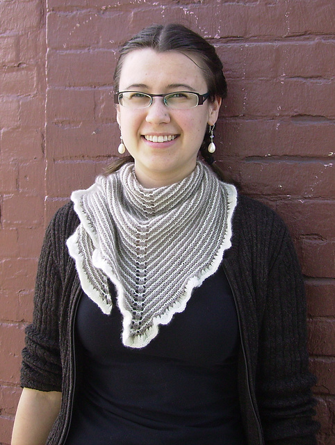 Ravelry: Kashmir Kozy pattern by Isabeau Knits