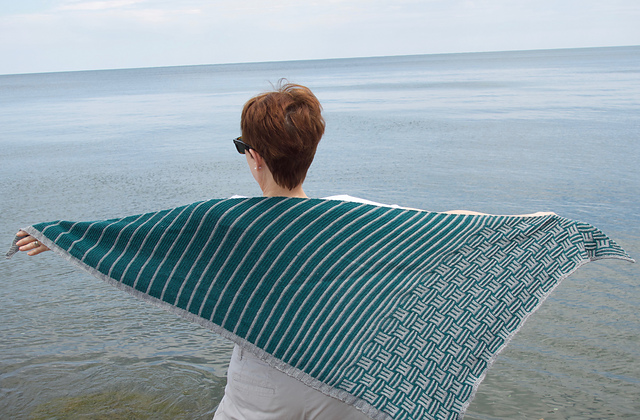Ravelry: Rear Window pattern by Nancy Vandivert