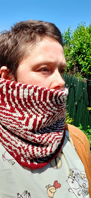 Ravelry: Oscillate pattern by Nicola Whilton