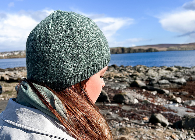 Ravelry: Flooery Toorie pattern by Nicole Estelle Designs