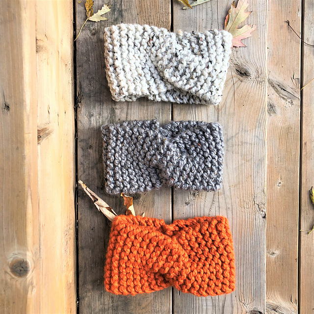 Ravelry: Twisted Root Headband pattern by Nicole Thomas