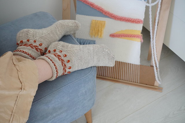 Ravelry: Folk socks pattern by Anna Radchenko