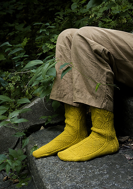 Ravelry: Golden grain socks pattern by Anna Radchenko